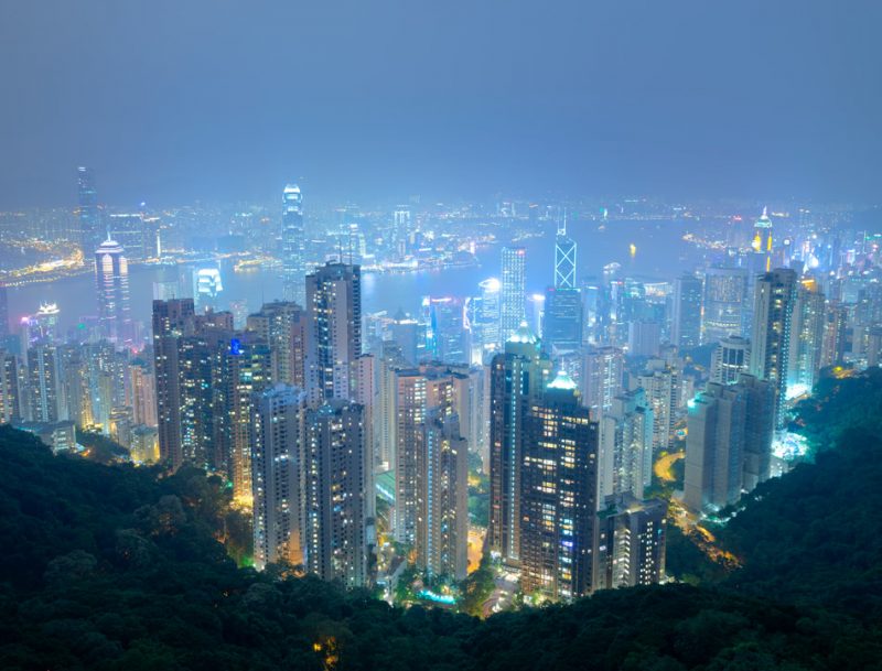 How to Straighten Buildings in Photoshop Tutorial - Shutter...Evolve